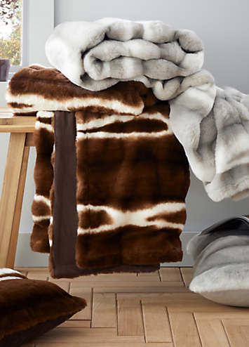 Catherine Lansfield Flint Faux Fur 130 x 170cm Throw | Grattan