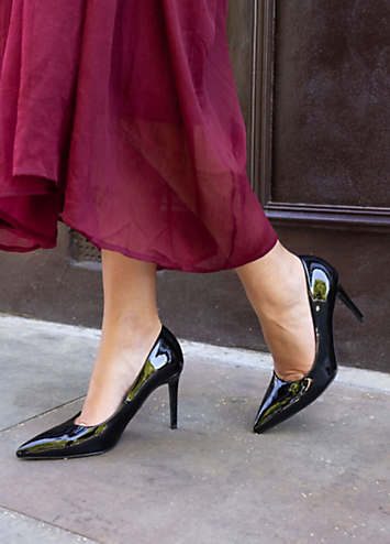 Novo Jet Black Wide Fit Immaculate Point Court Shoe | Grattan